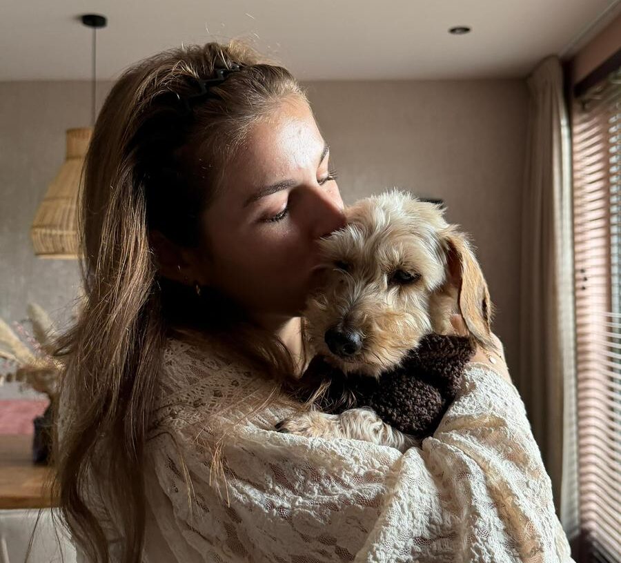 Jorja (22) had niet verwacht dat ze haar achttiende levensjaar zou ...